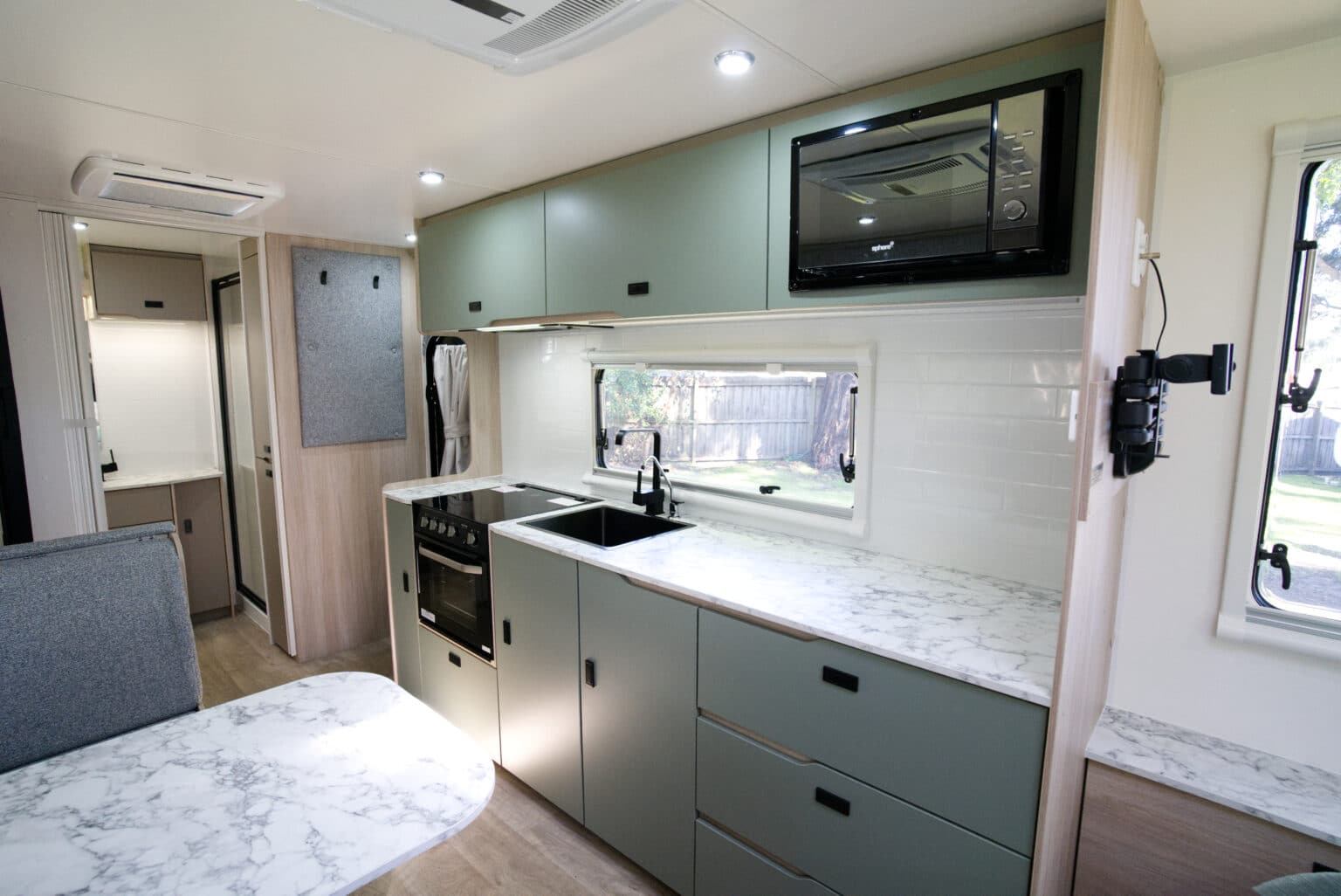 Jayco Discovery Review: Comparing Popular Models - What's Up Downunder